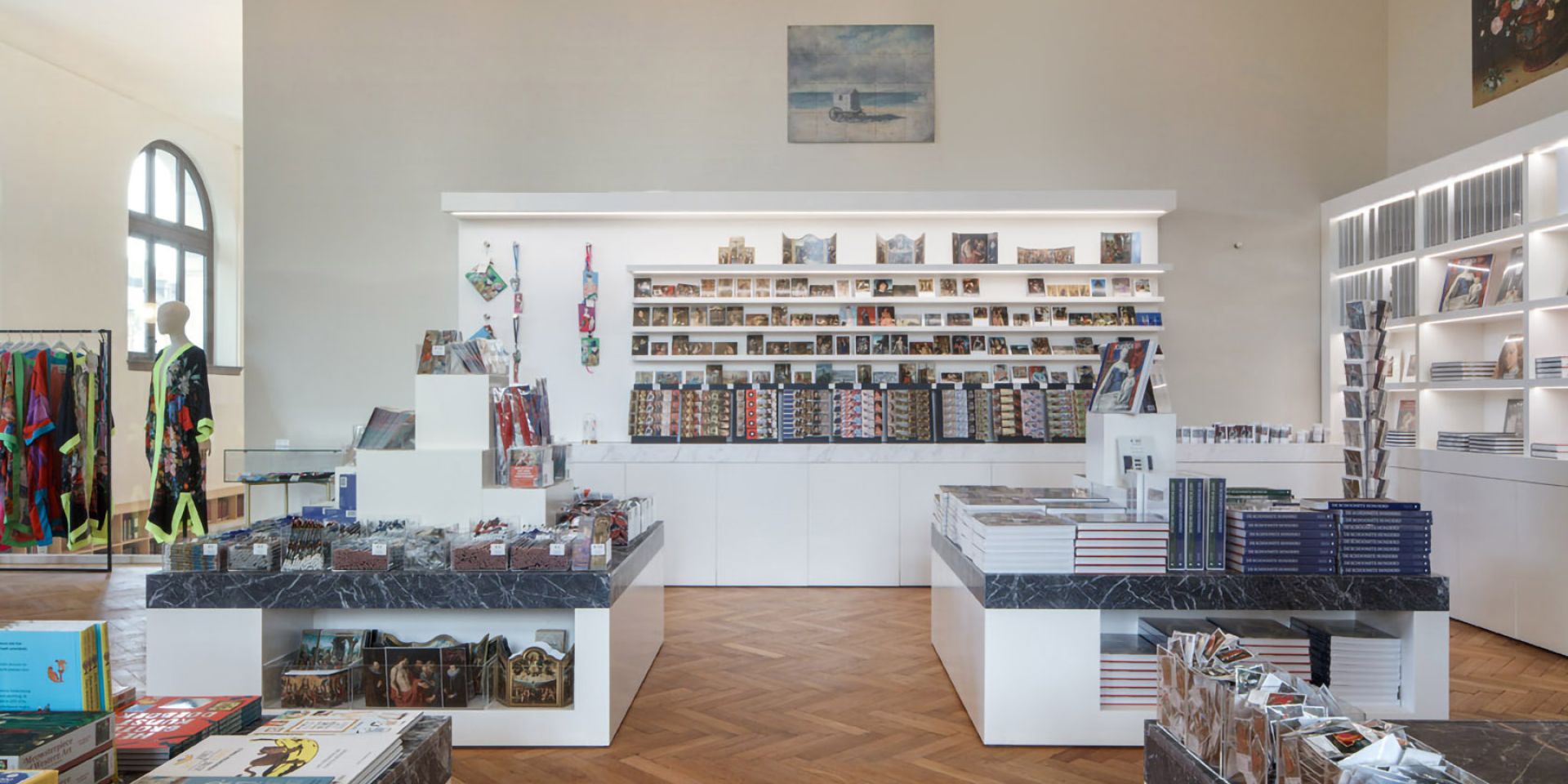 KMSKA Boutique et Coffeebar